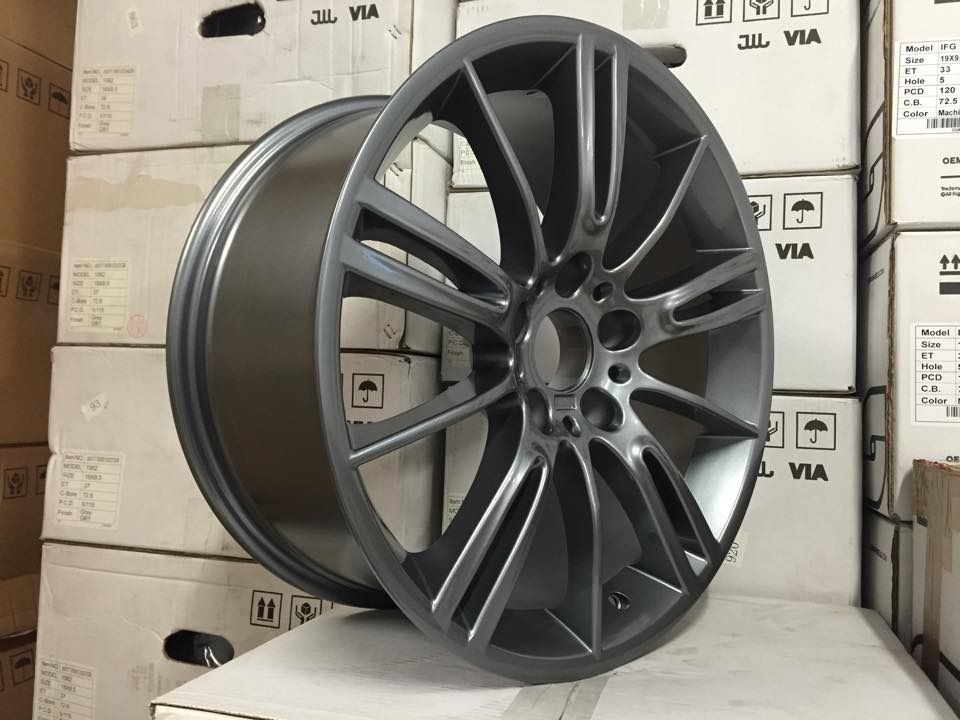 18" Staggered MV3 Style Wheels - Gun Metal - £440 Delivered Next Day**